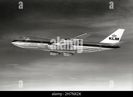 Cross-section of the wide-body airliner Boeing 747 400M combi of the ...