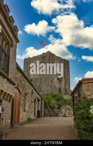 Ribble valley park. Walk around Clitheroe public park and Clitheroe ...