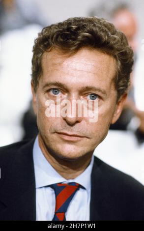 Dominique Baudis attending the political TV show "L'heure de vérité" on ...