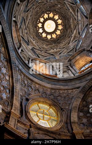 Dome and lantern of the Chapel of the Holy Shroud, Cappella della Santa ...