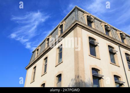 University of Avignon, France. French name: L'Universite d'Avignon ...
