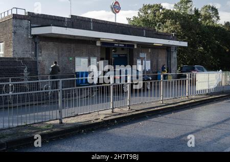 Upney Train Station In London, UK Stock Photo - Alamy