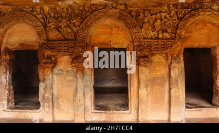 Cave 1 : Rani Gumpha, Queen's Cave. Ramayana scenes carvings on door ...