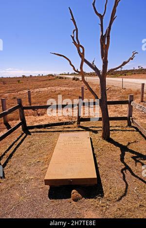 The grave of Hugh Proby in the Flinders Ranges Australia Stock Photo ...