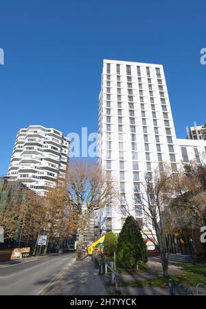 NLA Tower Croydon or 50P building or ThreePenny bit building Stock ...
