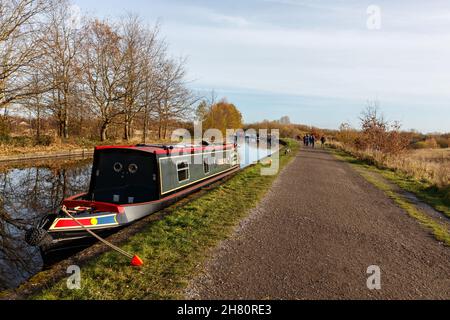 The Leeds and Liverpool Canal near Pennington Flash, 2021 Stock Photo ...