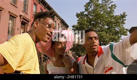 GIANCARLO ESPOSITO in DO THE RIGHT THING (1989), directed by SPIKE LEE ...