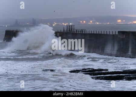 Hartlepool, UK. 26th Nov, 2021. Stormy seas at the breakwater on the ...