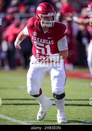Arkansas offensive lineman Ricky Stromberg (51) blocks a defender ...