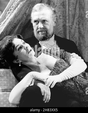 Jean Simmons, on-set of the Film "The Actress", 1953 Stock Photo - Alamy