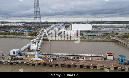 The 400 kV Thames Crossing pylon. These are the tallest pylons in the ...