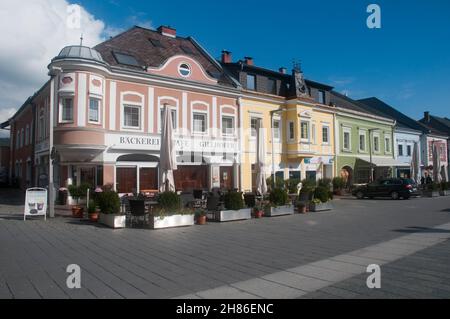 Danube , city and castle Ottensheim, Austria, Oberösterreich, Upper ...