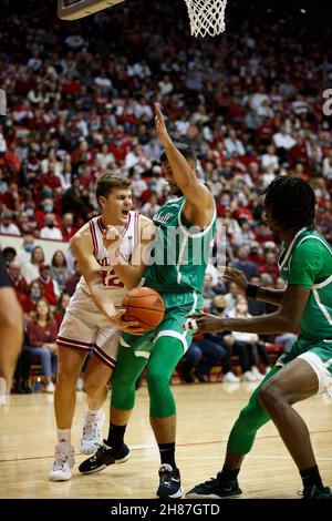Bloomington, United States. 27th Nov, 2021. Indiana Hoosiers forward ...