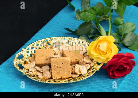 Indian Sweet Til Gul Gur Ke Khasta Gajak Burfi Gazak Barfi Gajjak ...