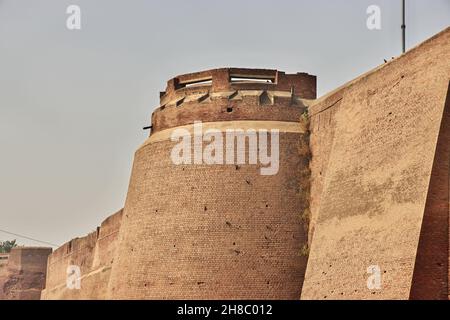 Lahore fort, vintage castle, Punjab province, Pakistan Stock Photo - Alamy