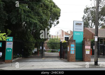 Bankstown TAFE, 500 Chapel Road, Bankstown NSW 2200 Stock Photo - Alamy