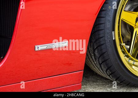 Ferrari Testarossa detail Stock Photo - Alamy