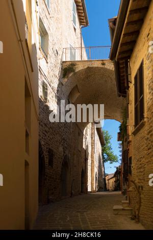 Old Town, Alley, Nocera Umbra, Umbria, Italy, Europe Stock Photo - Alamy