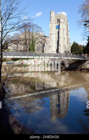 The River Medway and Millennium bridge at Maidstone, Kent, UK Stock ...