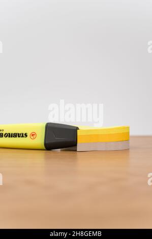 INVERIGO, ITALY - Nov 27, 2021: markers and colorful sticky notes ...