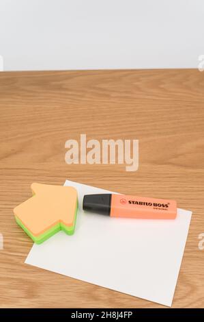 INVERIGO, ITALY - Nov 27, 2021: markers and colorful sticky notes ...