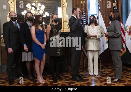Ambassador Jonathan Kaplan, U.S. ambassador to Singapore, speaks with U ...