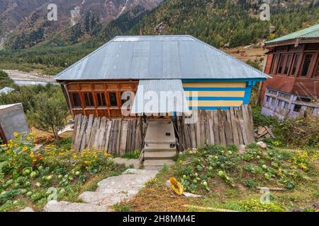 The Rakchham village in Himachal Pradesh surrounded by beautiful ...