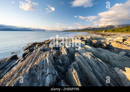 Coast near Lattervik, Lyngen Alps, Ullsfjord, Troms og Finnmark, Norway ...