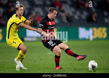Western Sydney Wanderers midfielder Simon Cox (10) slips Stock Photo ...