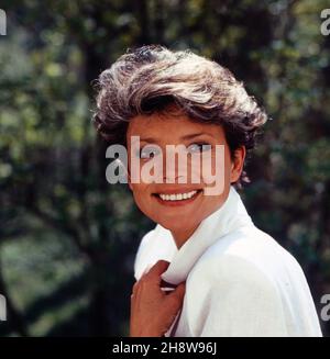 Uschi Glas, deutsche Schauspielerin, in ihrer Fernsehserie "Anna Maria - Eine Frau geht ihren ...