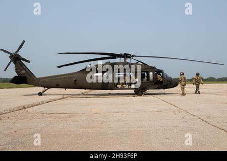 Soldiers of the Nebraska National Guard’s G Co., 2-135th General ...