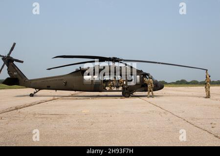 Soldiers of the Nebraska National Guard’s G Co., 2-135th General ...