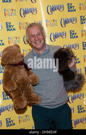 Actor Peter Duncan attends the film premiere photocall of pantomine ...