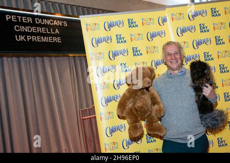 Actor Peter Duncan attends the film premiere photocall of pantomine ...
