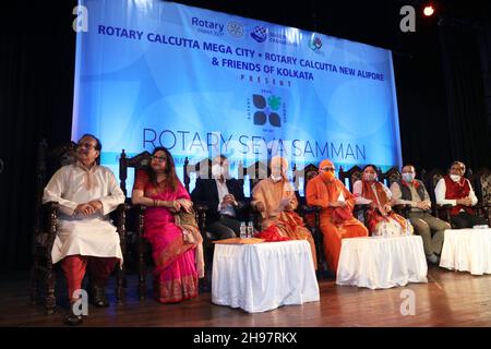 Indian magician P. C. Sorcar Jr. along with his wife Jayashree Devi at ...