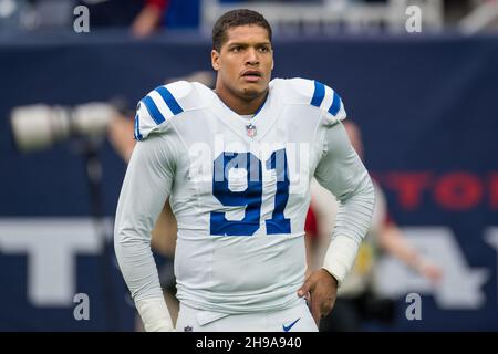 Indianapolis Colts defensive end Isaac Rochell (91) before an NFL ...