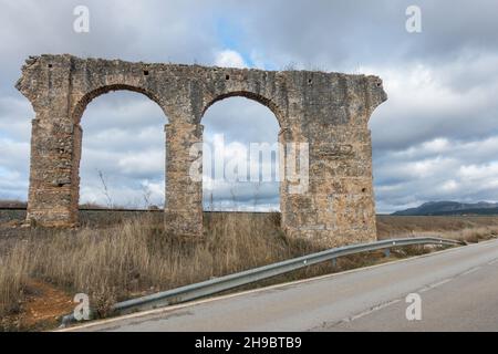 Remains of a 4th century roman aqueduct bridge near ronda, Andalucia ...