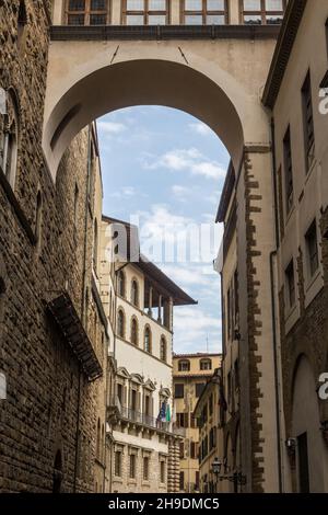 Arch at Via della Ninna street in Florence, Italy Stock Photo - Alamy
