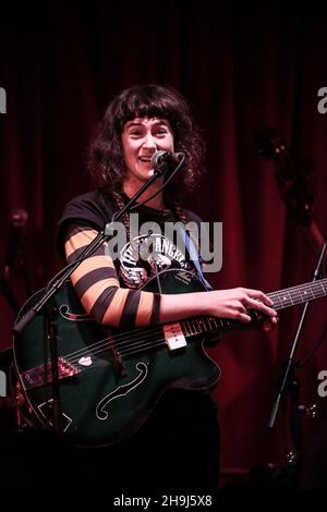 Kate Stables of This is The Kit supporting the Barr Brothers at Bush ...