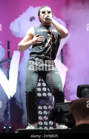 Isaac Holman of Slaves on the NME/Radio 1 stage at the 2015 Reading ...