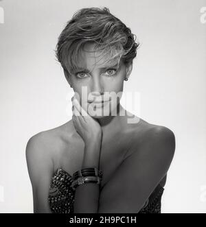 Heather Locklear poses for a portrait 1989 in Los Angeles, California ...