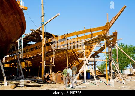 Oman, Sur, dhow shipyard Stock Photo - Alamy