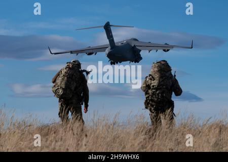 Special Tactics operators assigned to the 22nd Special Tactics Squadron ...