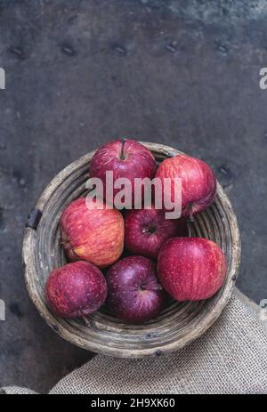 A studio photo of a bowl of apples Stock Photo - Alamy