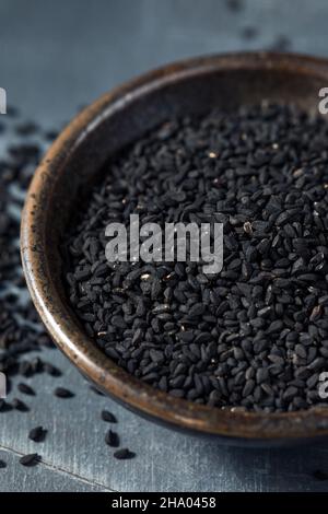 Raw Black Organic Charnushka Onion Seed Spice in a Bowl Stock Photo - Alamy
