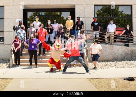 Steve O at Roadrunner Food Bank, Albuquerque, NM, USA Stock Photo - Alamy