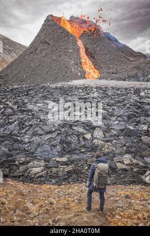 The eruption site of Geldingadalir volcano in Fagradalsfjall mountain ...