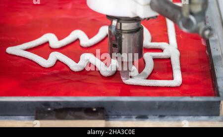 10 December 2021, Saxony, Chemnitz: Enrico Rudolph from the research ...