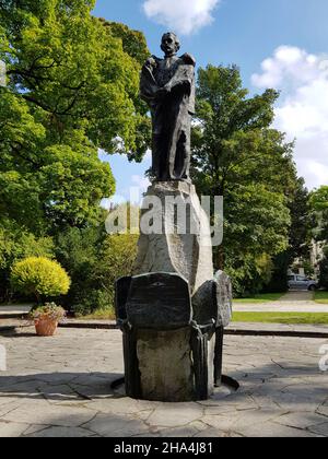 Monument to King Ludwig II Maximiliansanlagen, Bogenhausen, Munich ...