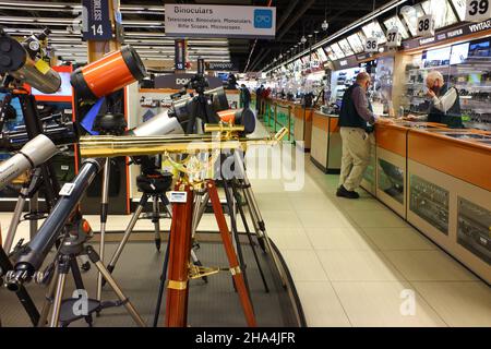 B&H Photo and Video store in New York, NY. exterior storefront of a ...